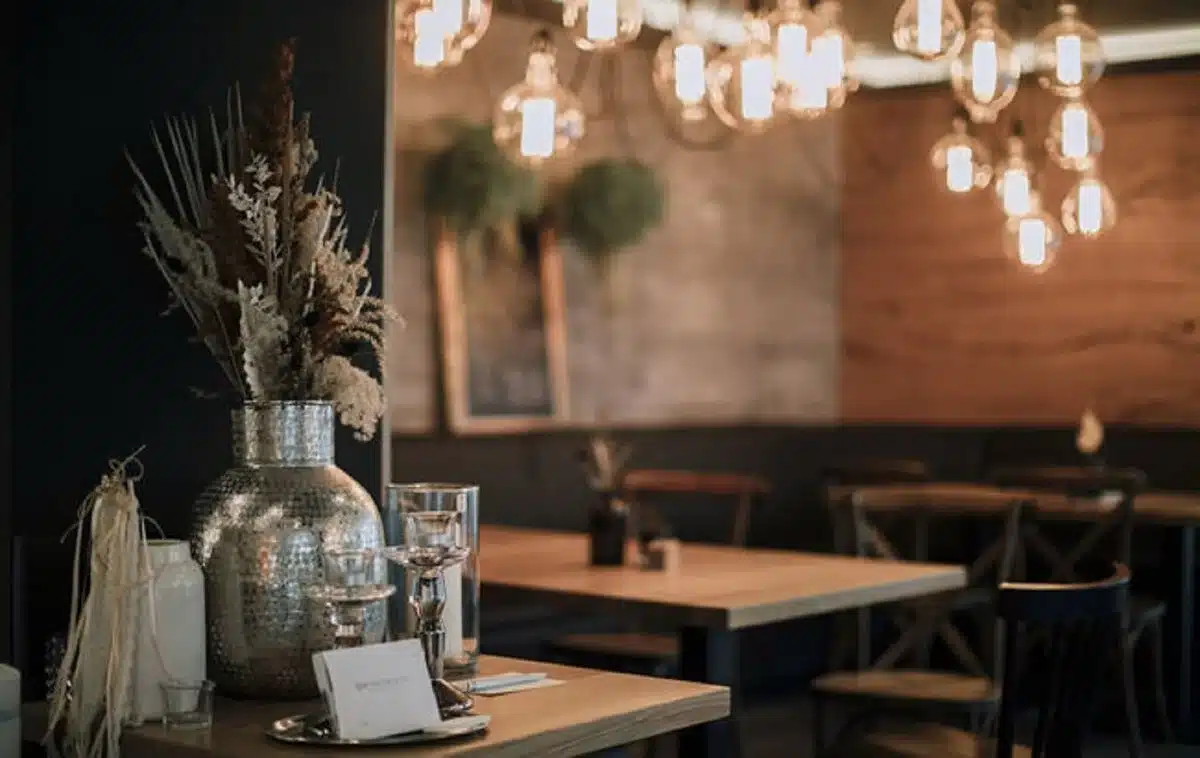 VOX - Cafe Bar Bistro - Kelheim Tourismus